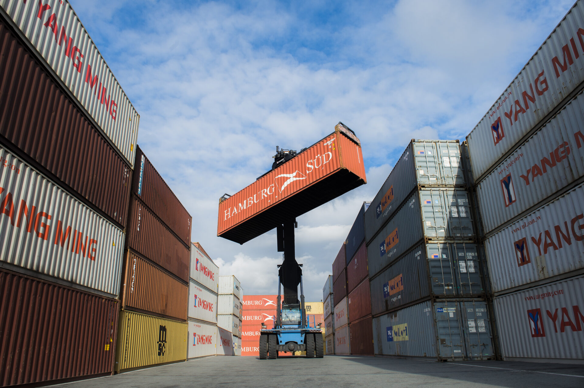 GO4LOGISTICS ONDERSTEUNT GROEI BIJ VAN MOER LOGISTICS - Go4Logistics.be